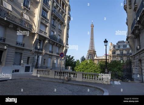 Europe France Paris 2019 06 Eiffel Tower Monument Vied From Avenue