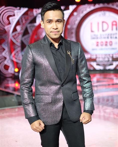 Former Participant Now Becomes Judge Check Out Fildan Da 4s 10