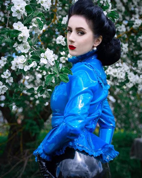 TW Pornstars Miss Ellie Mouse FANSLY The Most Liked Pictures And Videos From Twitter For All