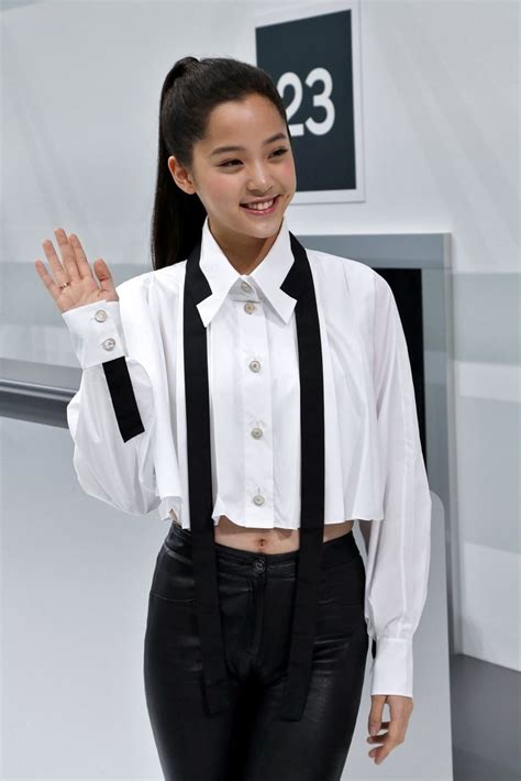 Picture Of Na Na Ouyang