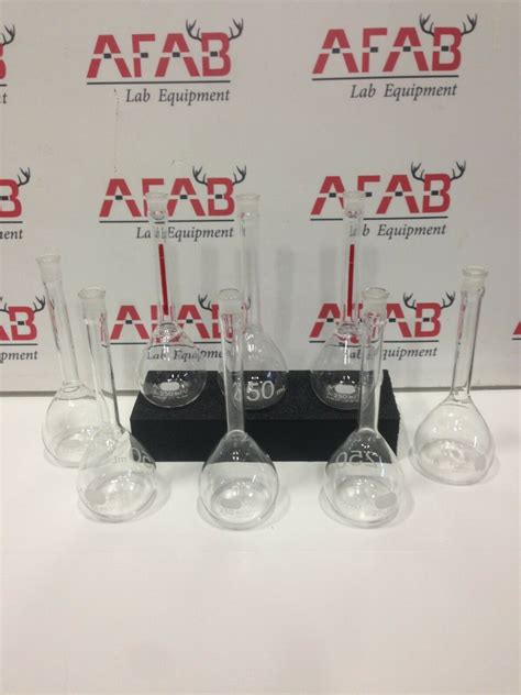 250 ML Volumetric Flasks Pyrex Kimax Lot Of 18 AFAB La