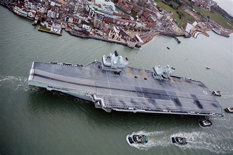 Hms Queen Elizabeth Aircraft Carrier Uk Hms Queen Elizabeth