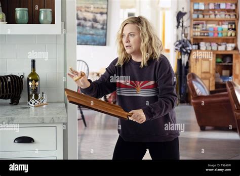 Wine Country Amy Poehler 2019 Ph Colleen Hayes © Netflix Courtesy