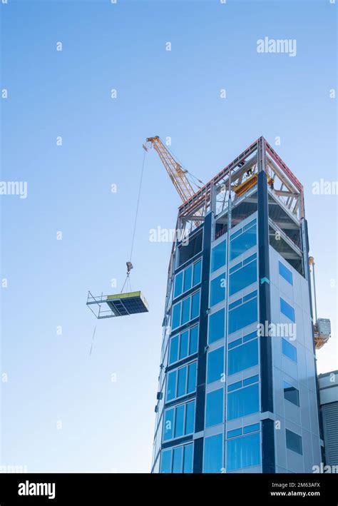 Crane Lift Building At Fernando Ward Blog