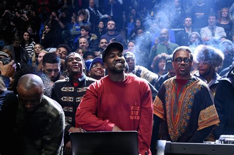 Est100 一些攝影some Photos Kanye West Album The Life Of Pablo At New