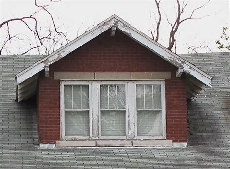 A Green Old House Old Windows Replace Or Restore A Hot Issue For A Cold Season