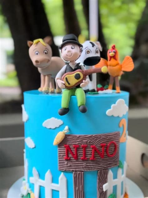 Las mejores postales del cumpleaños de Valentino el hijo de Julieta