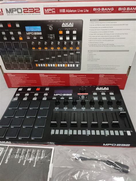 Akai MPD 232 Step Sequencer With Drum Pads Midi Controller Audio Other Audio Equipment On