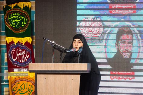 عکسی متفاوت از عزاداری دختر سردار سلیمانی در یک مراسم خبرآنلاین