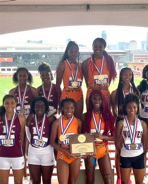 Lhs Girls Track Team Wins Gold Houston Elementary
