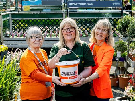 Love Your Lawn With Dobbies News Whats On Fife