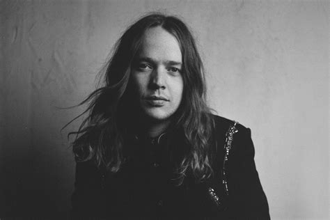 Billy Strings — The Signal