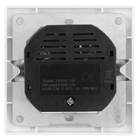 McPower Built In Socket With USB A And USB C 18W 250V 16A White Opencircuit