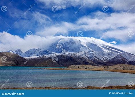 Muztagata Peak And Karakul Lake In Early Autumn Stock Image Image Of