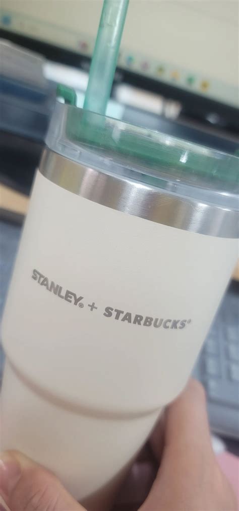 아아 없는 하루시작은 있을 수 없는 일이지 다들 잠좀깼어 회사만 오면 왜이렇게피곤한거야🫠 집에가고싶다 하루남았다다들퐈이야🔥 직장인화이팅