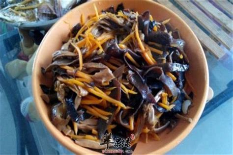 金针菜木耳汤——清热除烦润肠通便 苹果绿