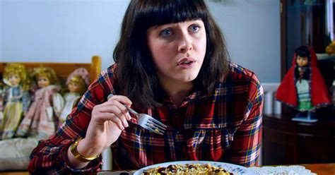Actress Alexandra Roach Tucks Into Award Winning Northumberland Food On Tv Show Chronicle Live