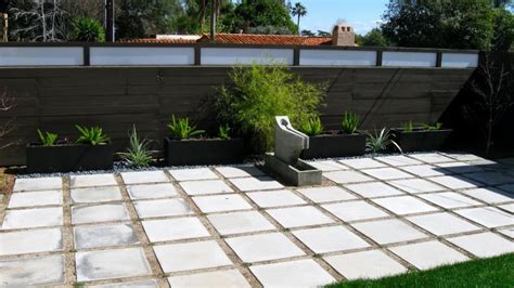 Plexiglass Fences Contemporary Exterior Los Angeles By Harwell