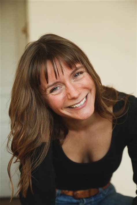 Chloé ALOMA Fiche Artiste Artiste interprète AgencesArtistiques com la plateforme des