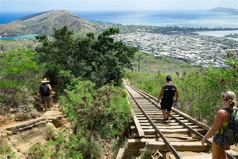 Hiking The Koko Crater Rim Trail On Oʻahu Hawaiʻi