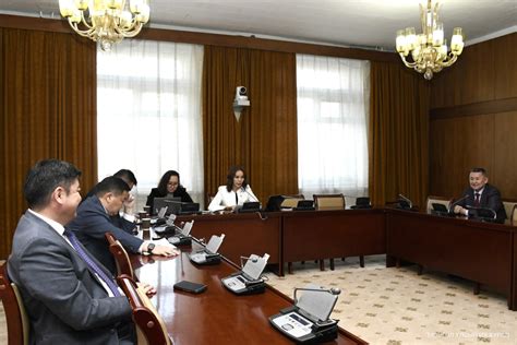 Хүний эрх жендэрийн асуудлаарх парламентын өөрийн үнэлгээний санал зөвлөмжийг хэлэлцэв Nio Mn