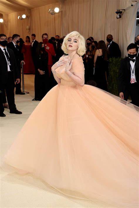 100 Met Gala Backgrounds