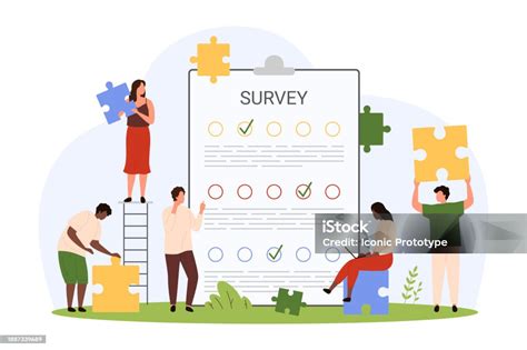 설문 조사 설문지 서비스 보고서 양식을 작성하기 위해 팀워크를 구축하는 소규모 사용자 개념에 대한 스톡 벡터 아트 및 기타