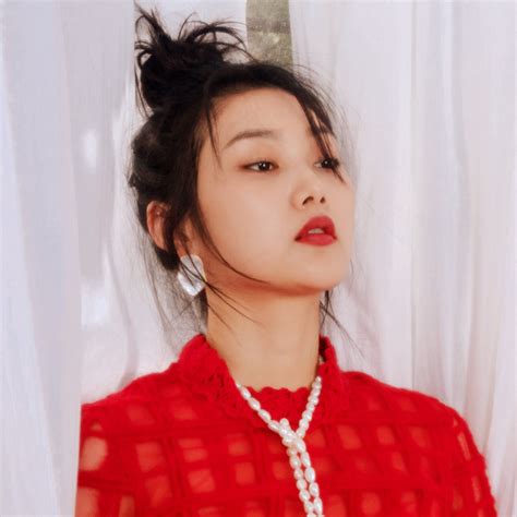 Ming Yu Wang Drew Earrings 18k Gold Mother Of Pearl Garmentory