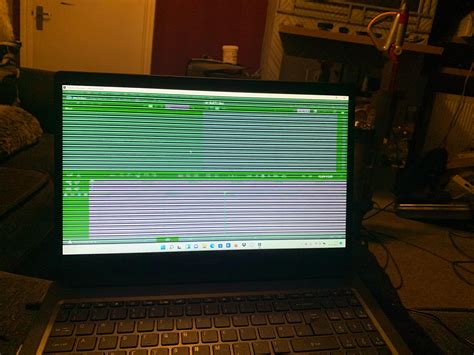green lines covering screen r davinciresolve
