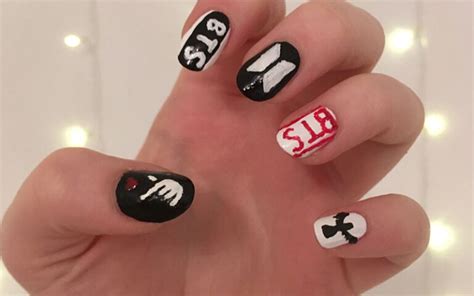 ایده های جذاب برای طراحی ناخن به سبک گروه بی تی اس دوره های دترلند