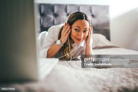 Stomach Noises Photos And Premium High Res Pictures Getty Images