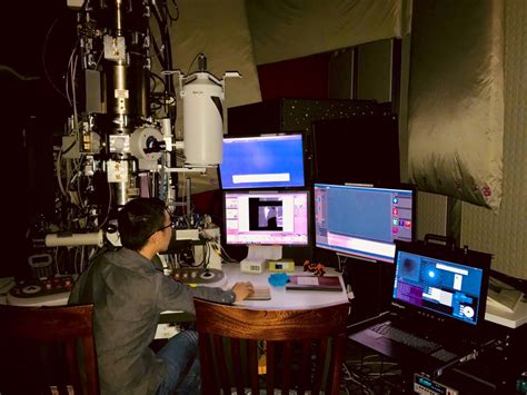 Electron Microscope Proton