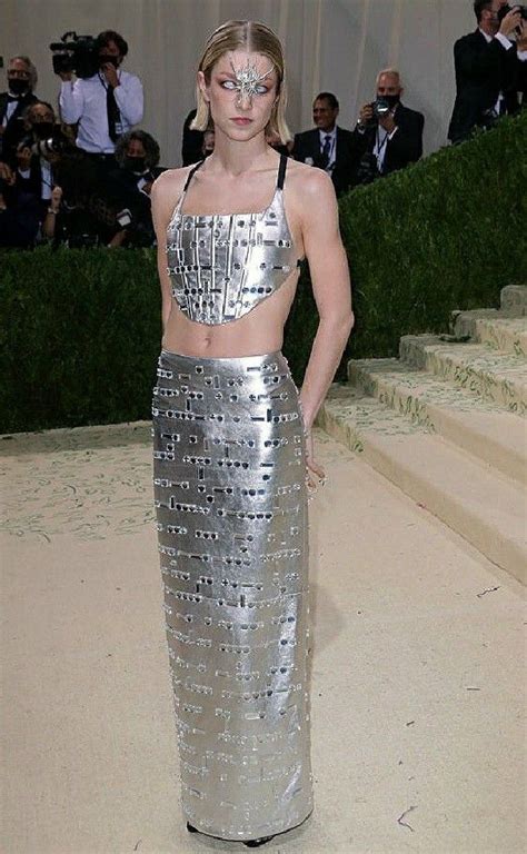 Gamine Looks Met Gala Outfits Red Carpet Outfits Dressup Party
