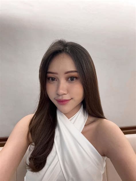 Keliatan Rada Tembem Deh🥲