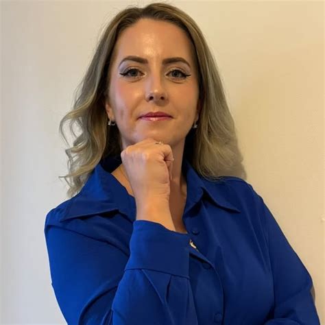 Roxana Sandu Roxana5312 On Threads