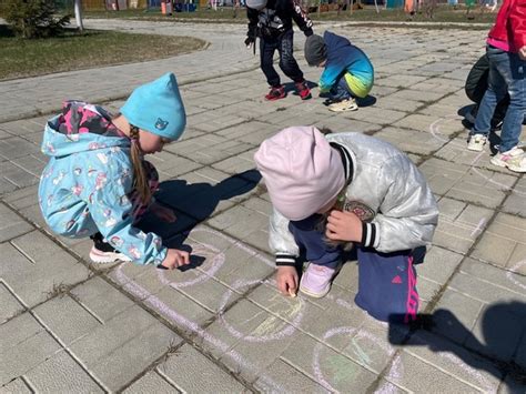 Социальная акция « ПДДнаАсфальте В Детском саду № 45 в рамках профилактических мероприятий