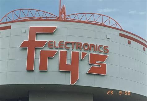 Frys Electronics In Phoenix Photos Look Back At Beloved Tech Stores