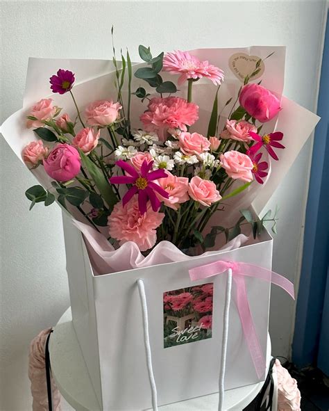 리리플레르🕊️🫧🤍 Lilifleur • Instagram Photos And Videos