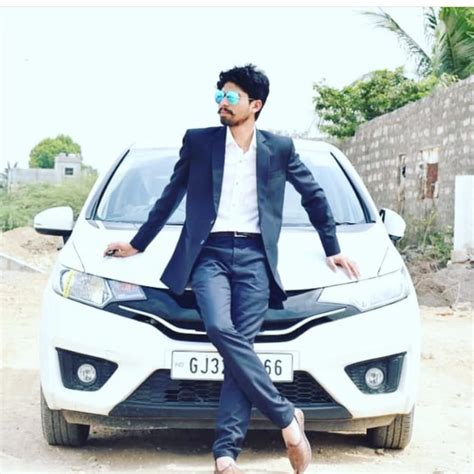 Avinash Rathod Avinash Rathod Added A New Photo