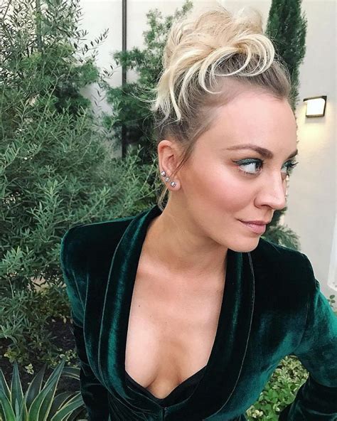 Whats Your Favourite Episode Of Tbbt 😍😘😍 Kaleycuoco Bigbangtheory