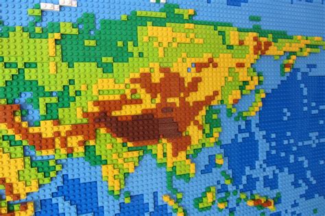 Map of the World in LEGO. : lego