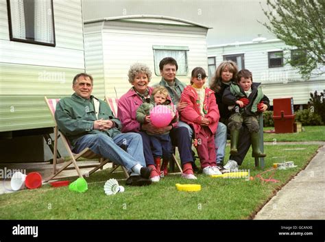 Sarah Lyndsay King David Ormson A Talacre Caravan Park Immagini E