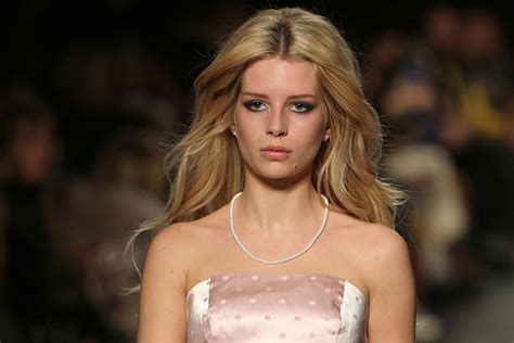 Naked Lottie Moss Says Supermodel Sis Kate Is Proud Of Her Stripping Down