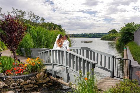 Swan Club On The Harbor Venue Glenwood Landing Ny Weddingwire
