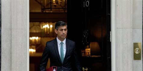 Премьер министр Великобритании Риши Сунак [ 653602] Галерея ВПК Name