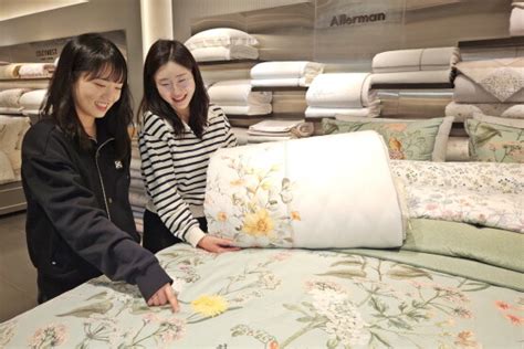 [롯데쇼핑] 롯데백화점 동래점 “침실에도 화사한 봄이 찾아왔나봄” 外 일요신문