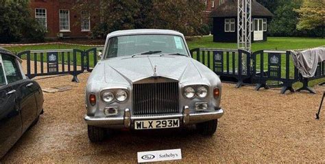 Память про легендарного Фредді Меркюрі перетворилася на підтримку для медзакладу на Львівщині