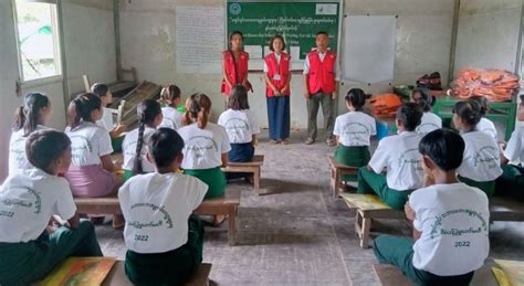 ပေါက်တောမြို့နယ် သဝင်ချောင်း အထက ကျောင်း၌ မြို့နယ်ကြက်ခြေနီအဖွဲ့မ