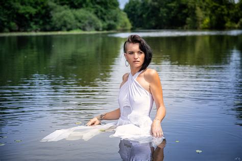 Loo Loo Modèle Loo Loo Modèle Added A New Photo