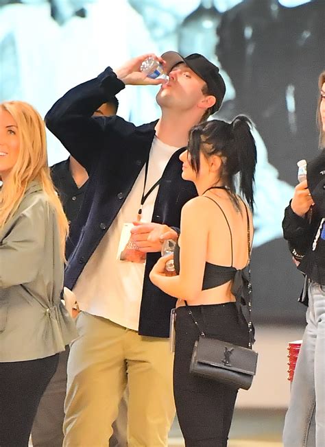 Ariel Winter Areola Slip Hot Celebs Home